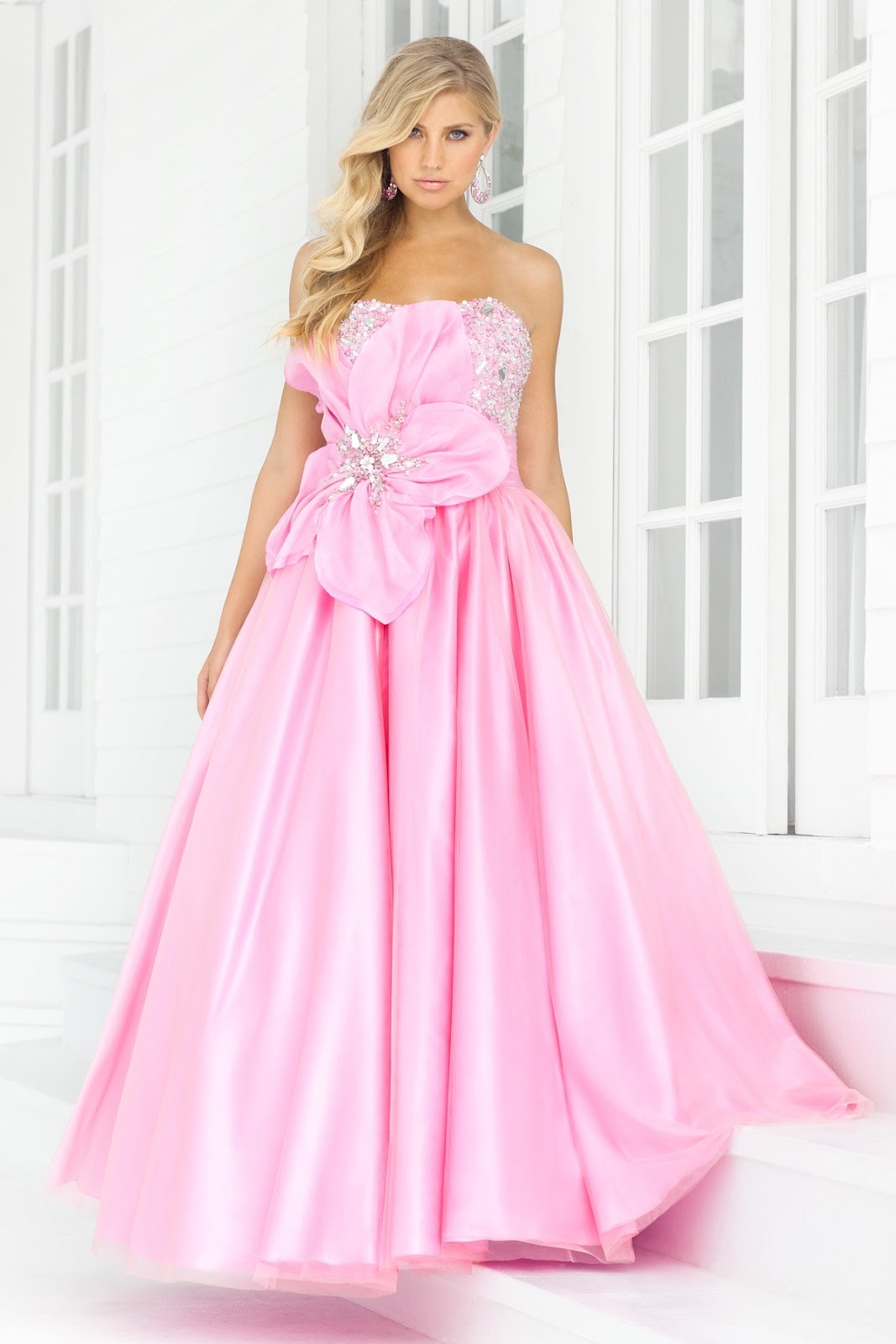 D Shade'z: Pleasant Pink Gowns