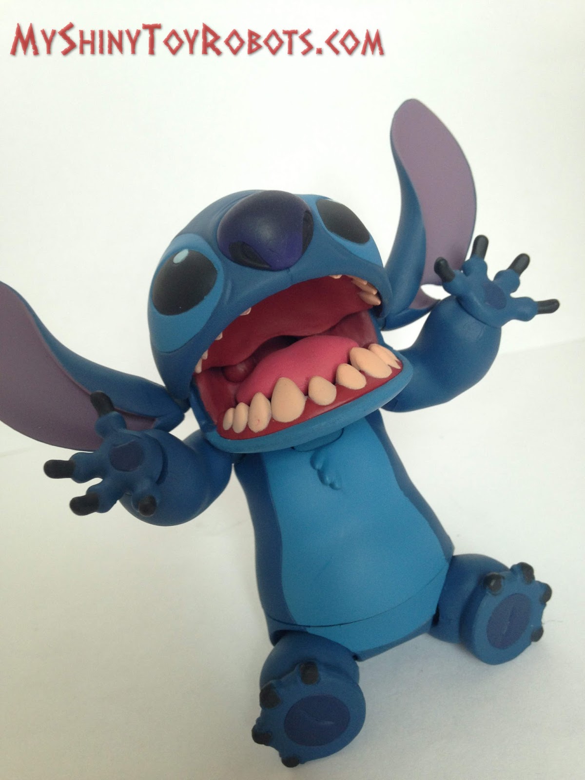 My Shiny Toy Robots: Toybox REVIEW: Figure Complex Movie REVO Stitch