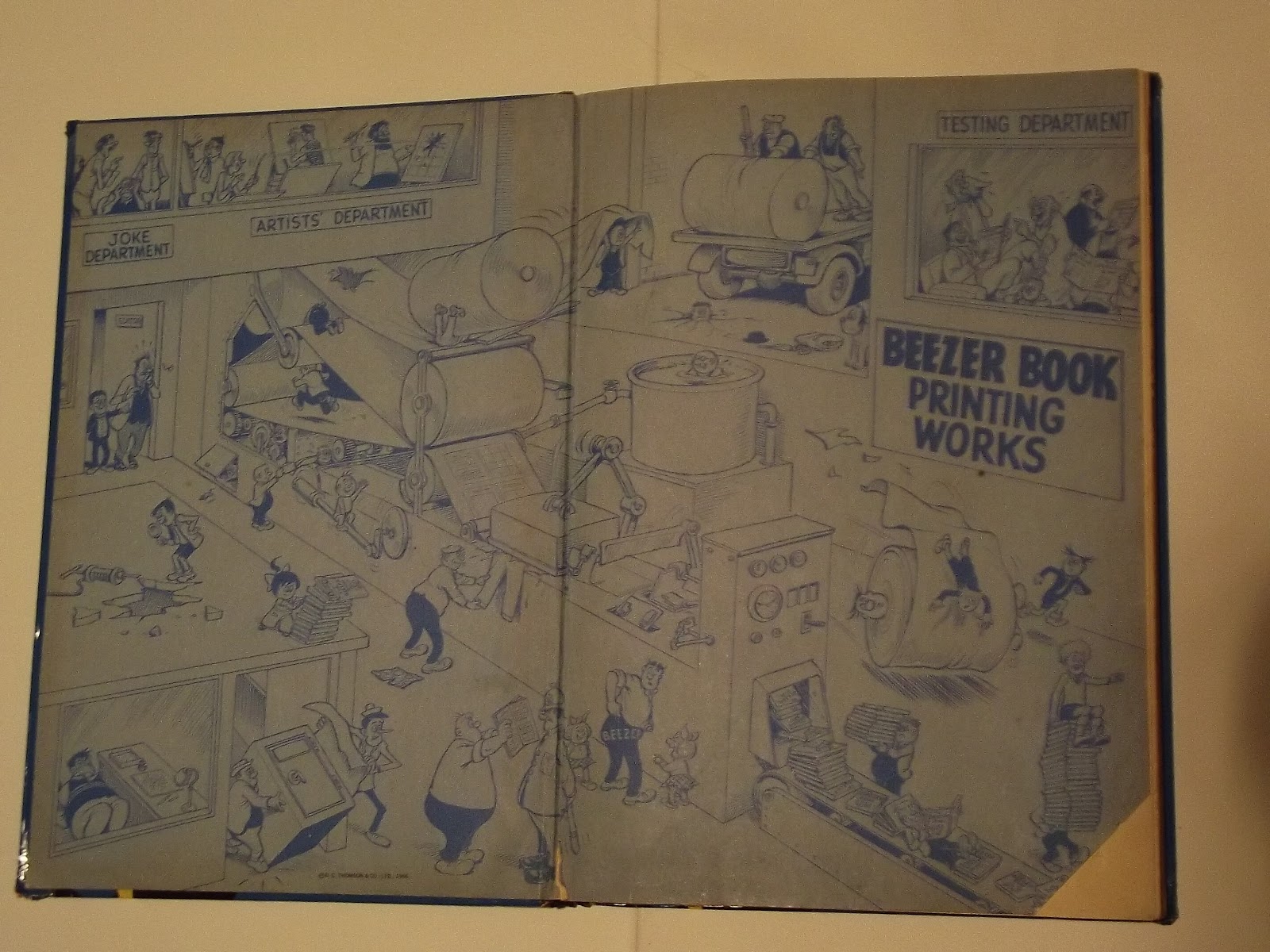 Wacky Comics!: Reading A Comic Inside A Comic