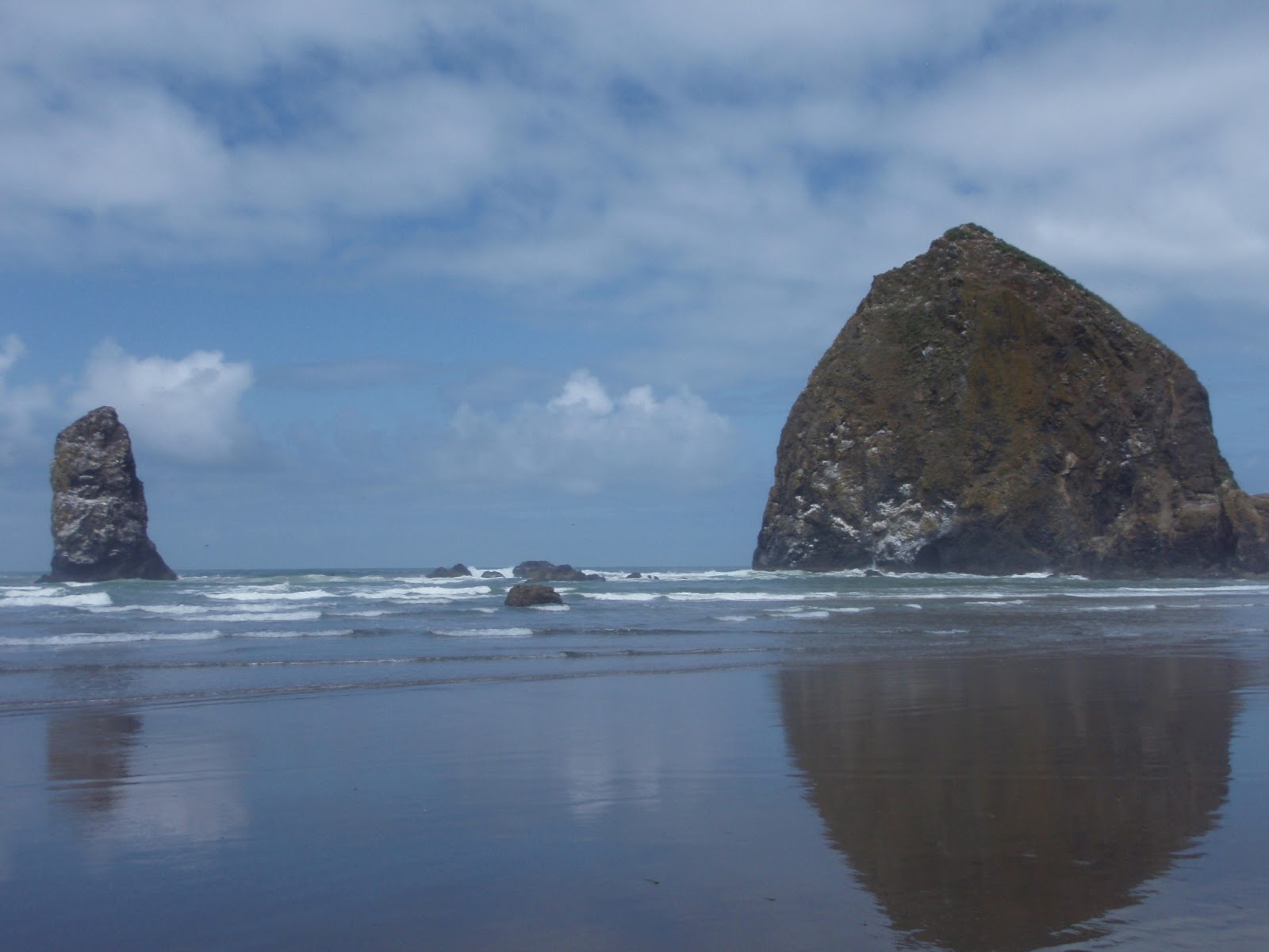 motoscotch: Haystack Rock, Cannon Beach, Oregon