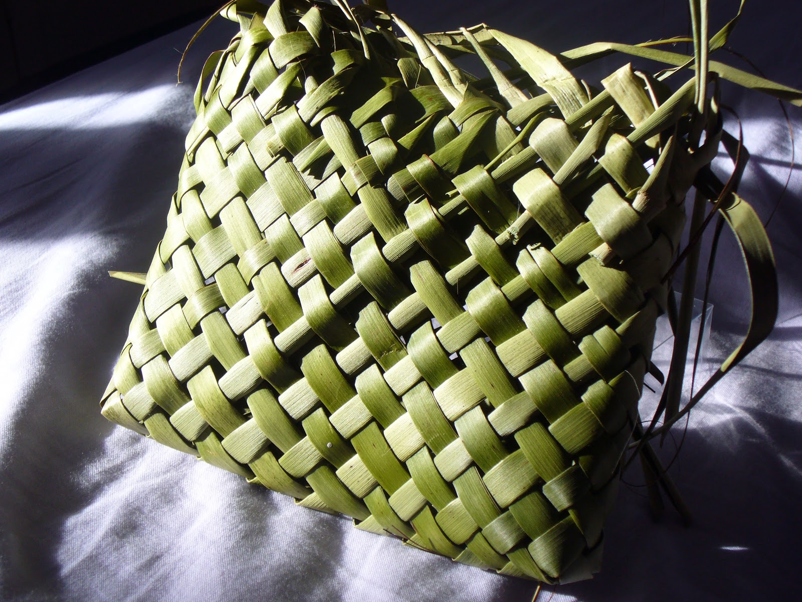 Nicola Tickner: Maori Flax Weaving.