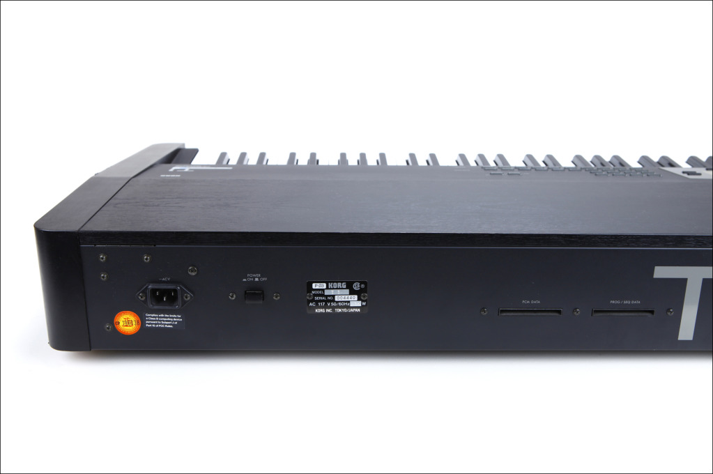 MATRIXSYNTH-B: Korg T1 keyboard workstation SN 004440