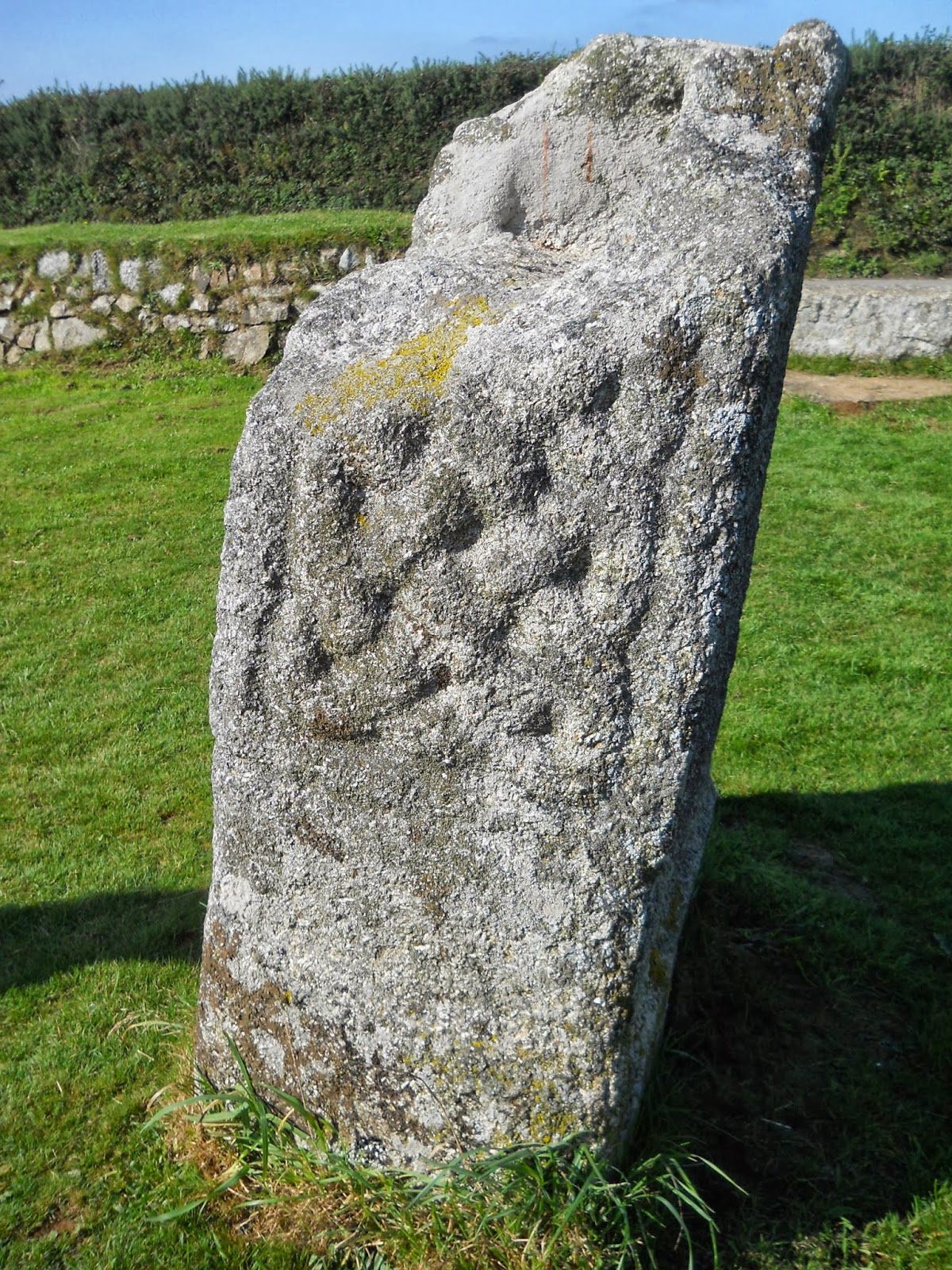Some ancient stone carvings and structures in Cornwall: mysterious ...