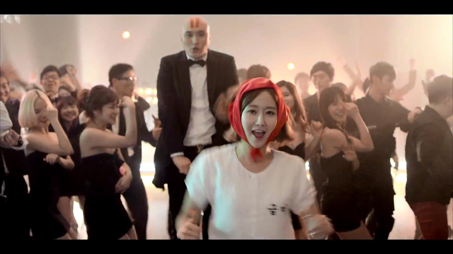 Crayon Pop: Επιστροφή με το MV του Uh-ee! | I say myeolchi // k-pop in ...