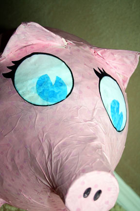 A Couple of Craft Addicts: Party Pinata