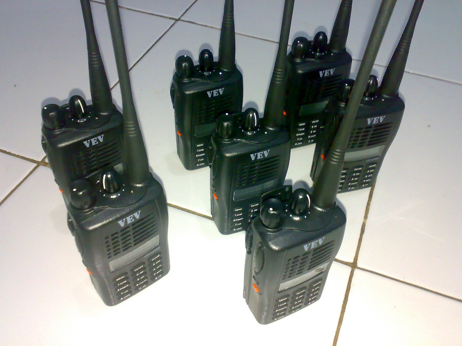 MITRA KOMUNIKASI: ht bekas.siap pakai