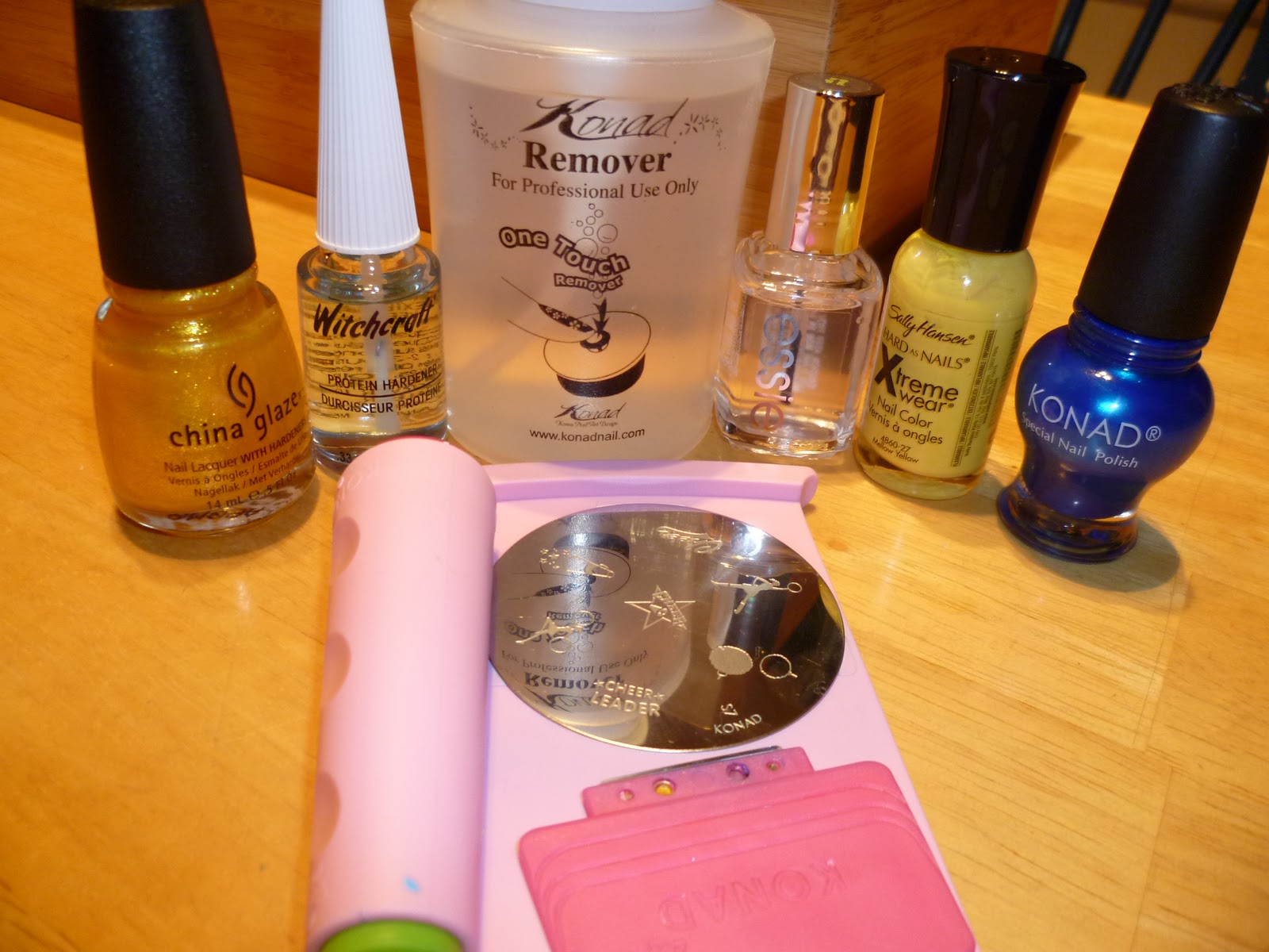 Konad Krazy: Cheer Nails