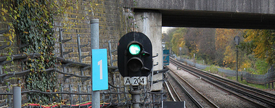 A Tube User's Travels: LU Signalling