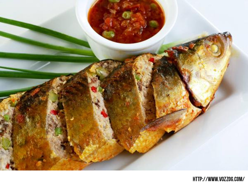 Top Filipino Media Noche (New Year's Eve) Favorite Dishes | Geeky Pinas