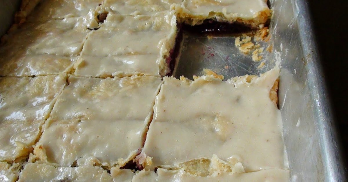 zsuzsa is in the kitchen: CHERRY PIE SQUARES