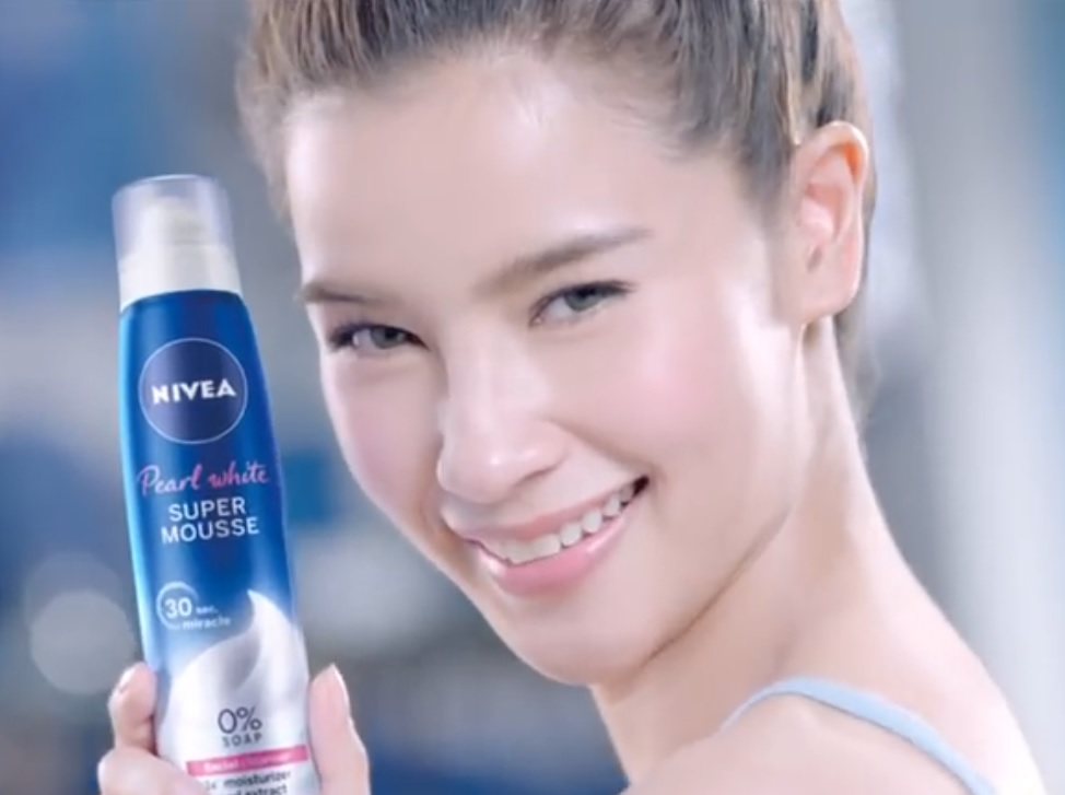 NIVEA Pearl White Super Mousse Facial Cleanser | Fashion Blog by ...