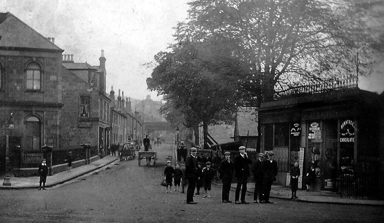 Tour Scotland: Old Photograph Bank Street Alexandria Scotland