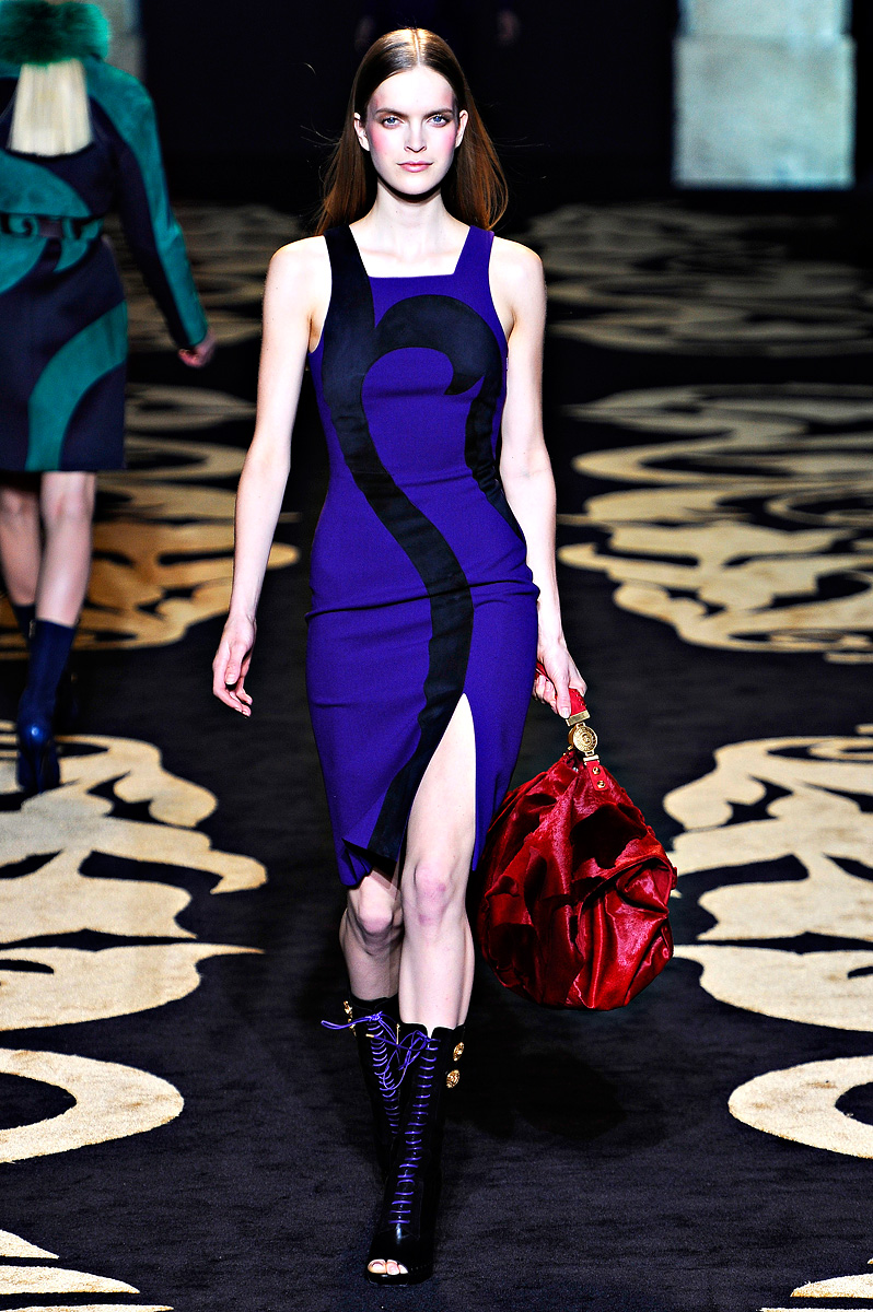 ANDREA JANKE Finest Accessories: Milan Fantasy | Versace Fall 2011/12