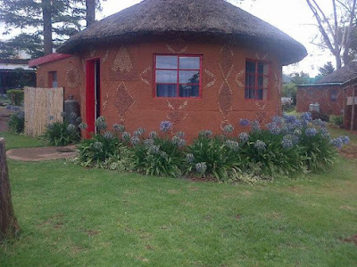 Life in Lesotho!: Traditional Basotho Art: Litema