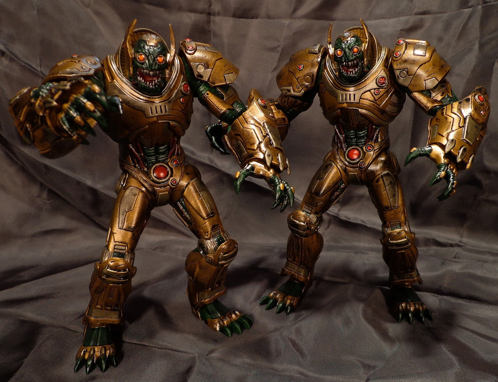 Stronox Custom Figures: DC Collectibles: Darkseid and Parademons