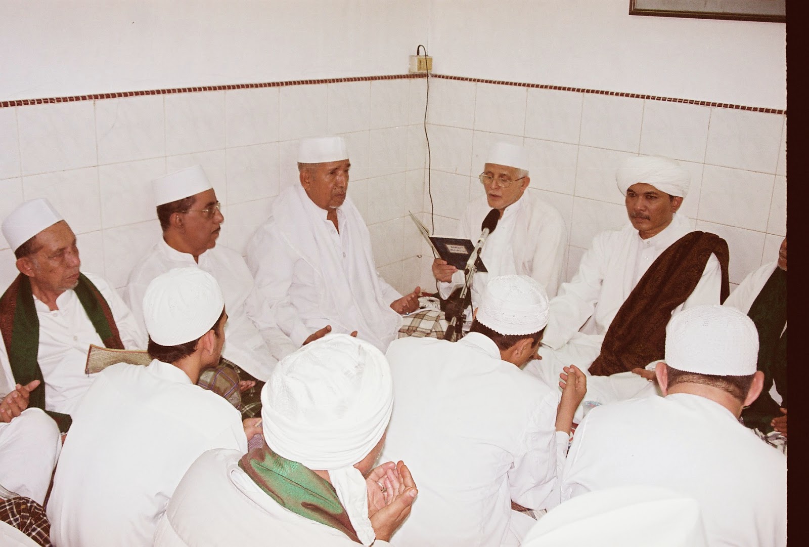 Haul Habib Neon 2004 - Majelis Ta'lim Almunawwarah