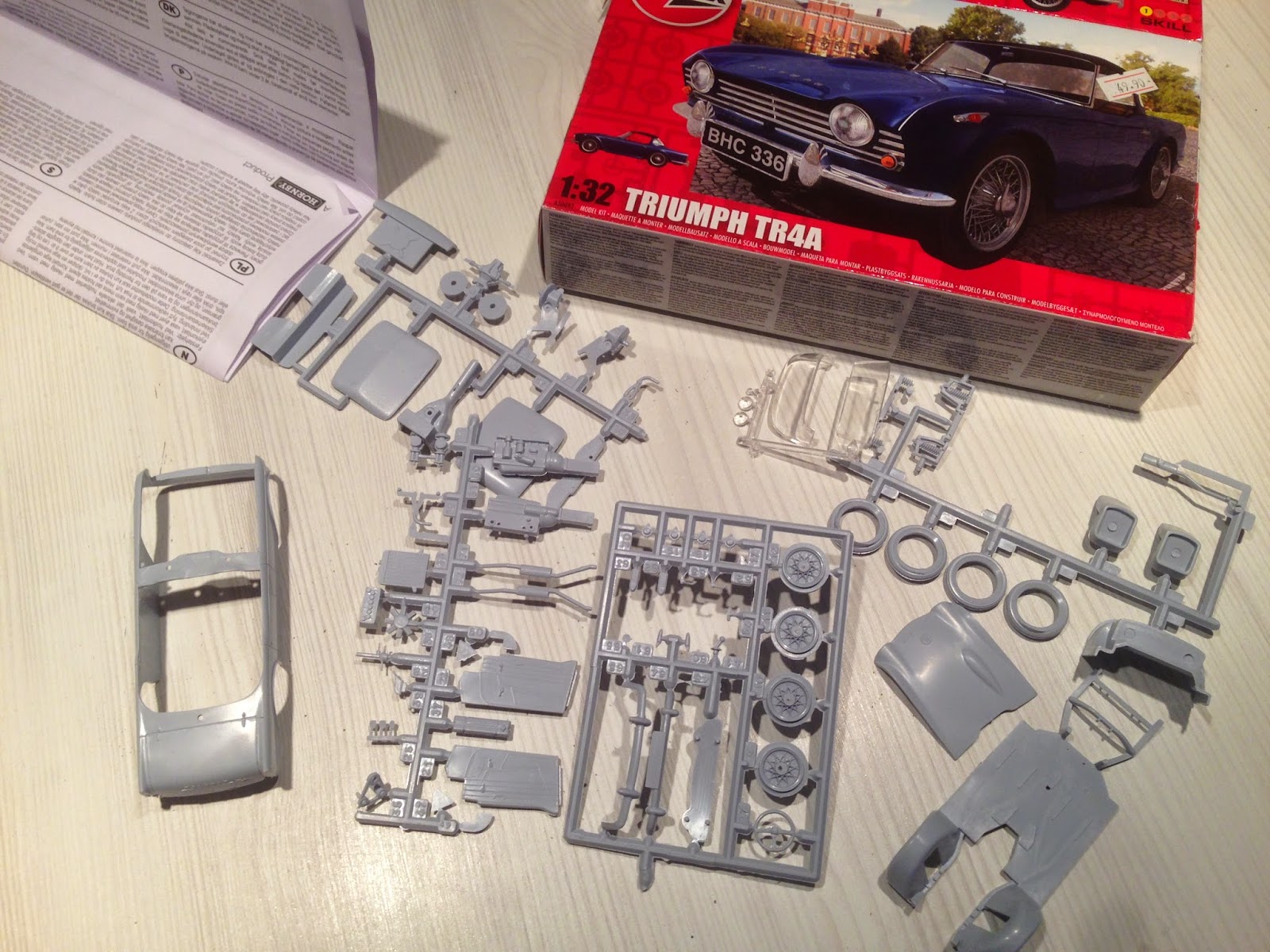 cristianci models: Triumph TR4 Airfix 1:32 - step by step
