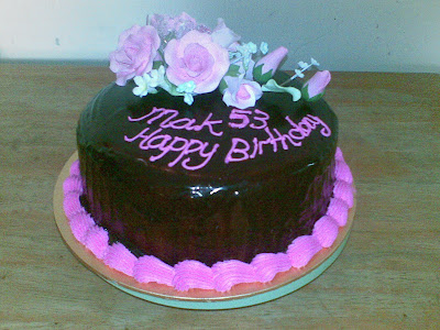 CT Hasanah Cake House: Hasniza's Mom's 53rd Birthday