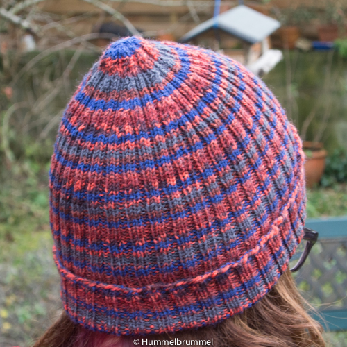 Hummelbrummels Kreativitätenkabinett: Es sollte eine Mütze werden