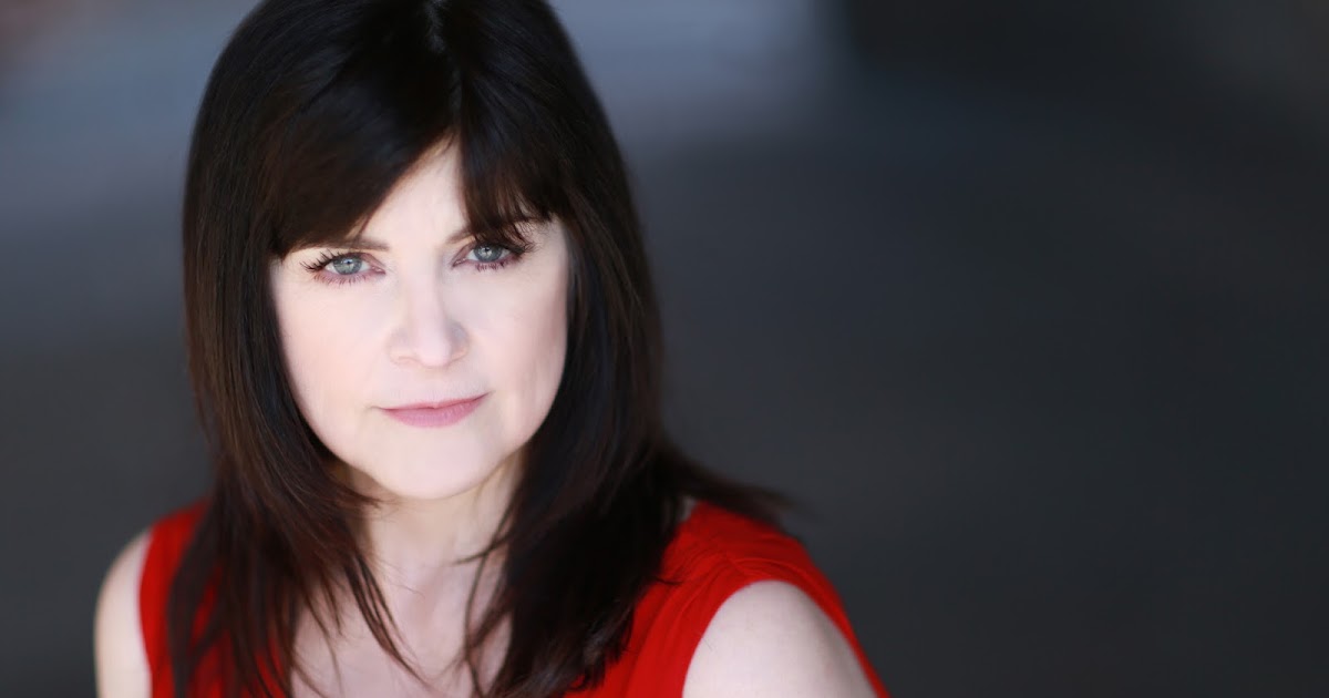 Theater in the Now: Spotlight On...Elizabeth Bell