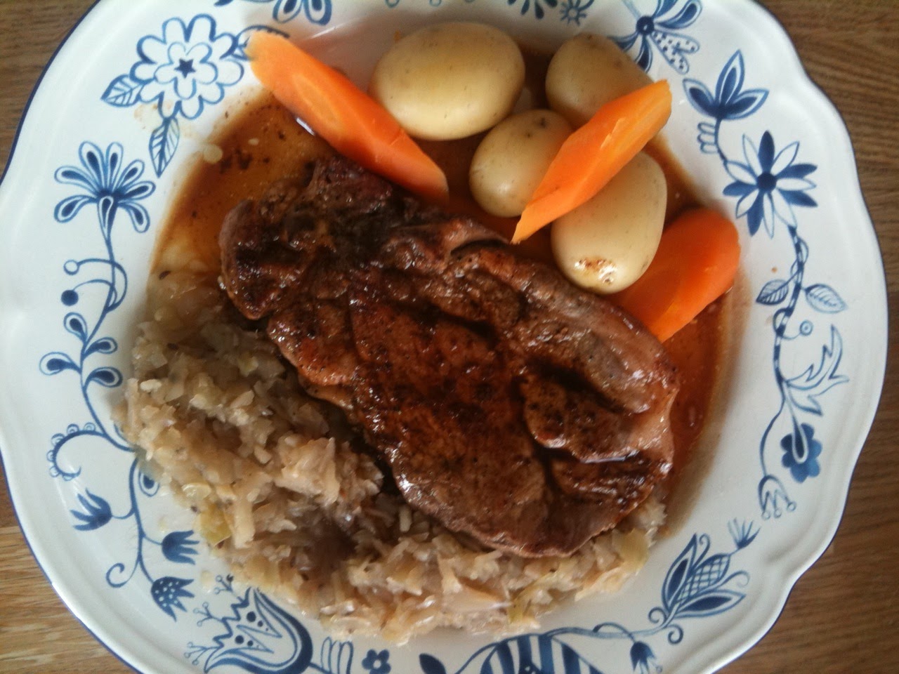 Billig og god middag: Svinekoteletter med surkål