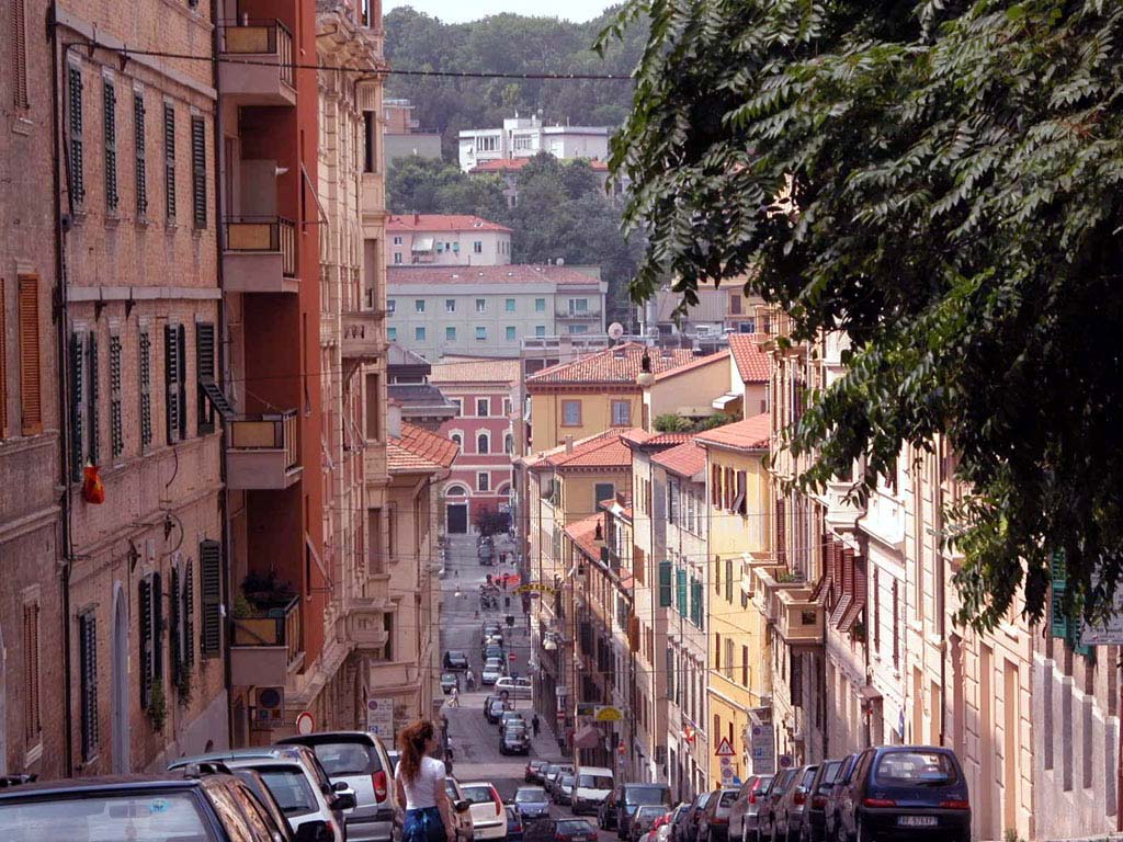 Trans World Travel: Travel Guide to Visiting Pescara, Italy