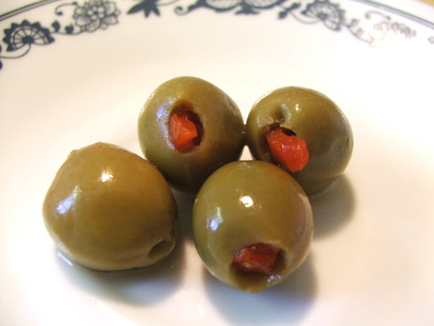 Whisk & Pestle: RECIPE: Twin Olive Bolognese