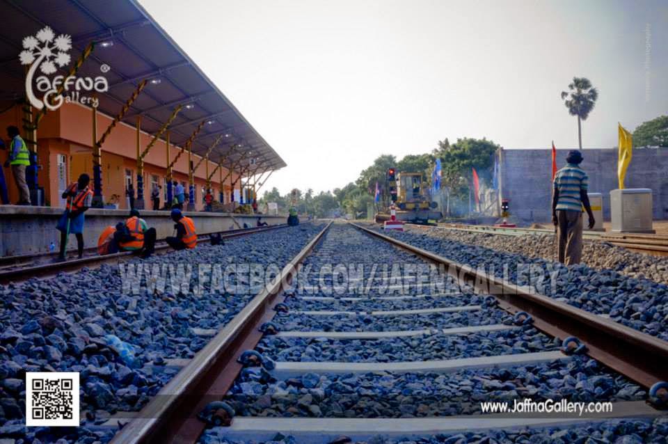 Colombo Medgrads 1962: Jaffna Railway Station & Yal Devi