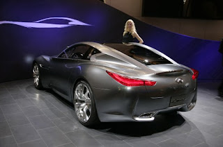 Car News: Infiniti essence concept
