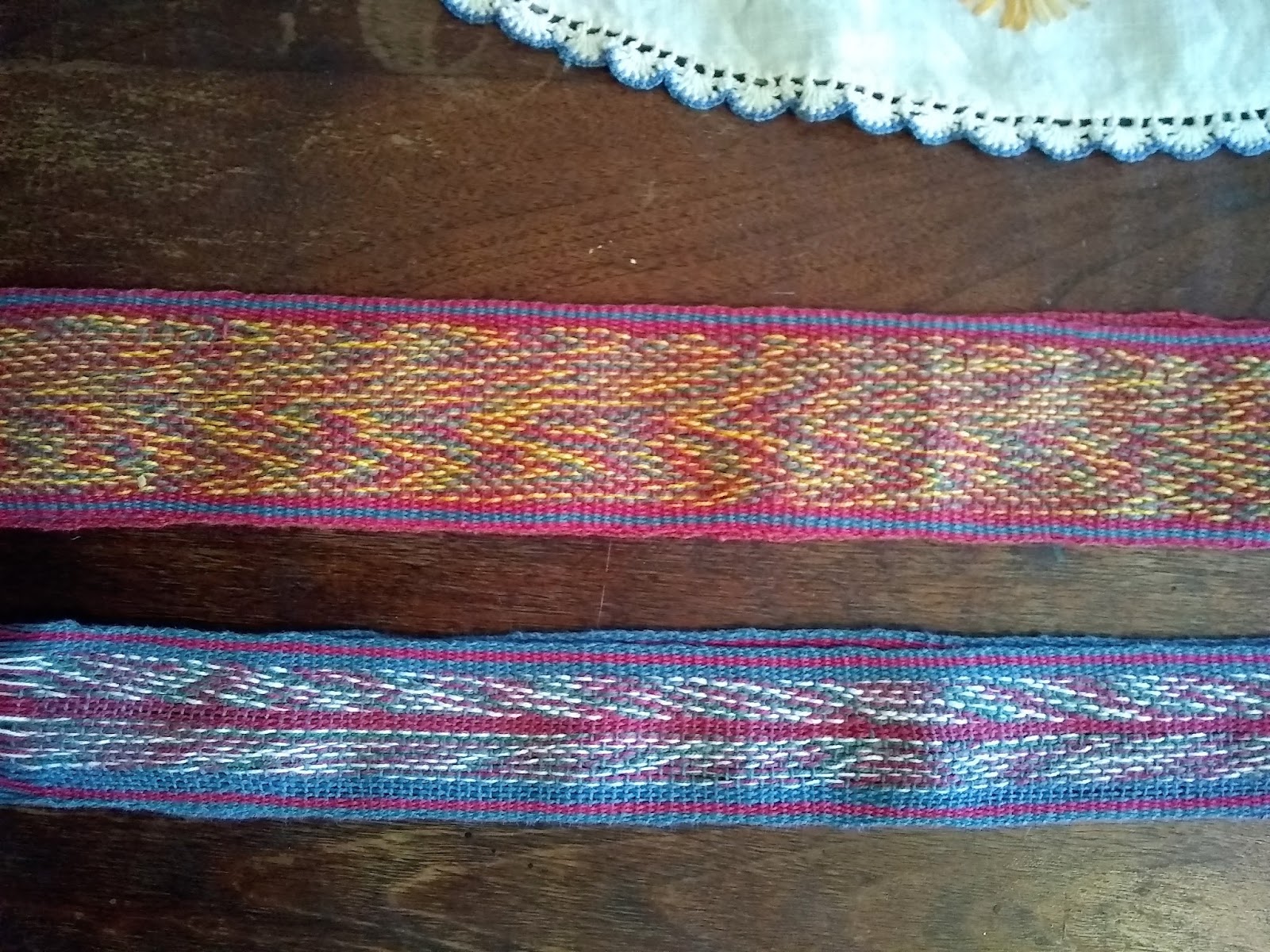 Reggie the Potter... and Tape Loom Weaver: Shaker Bands! Chevron Style ...