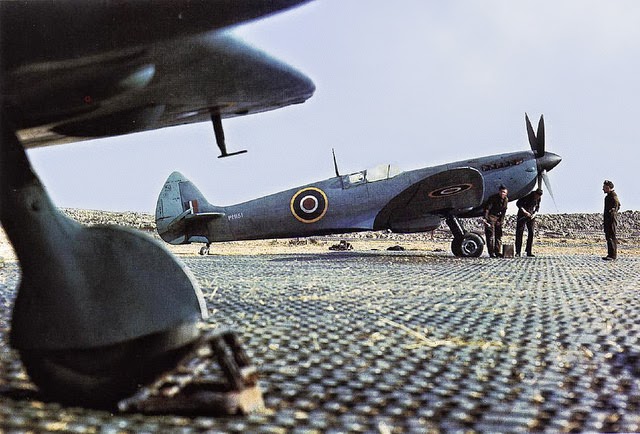 Color Photos of Aircraft of the R.A.F. and S.A.A.F. During World War II ...