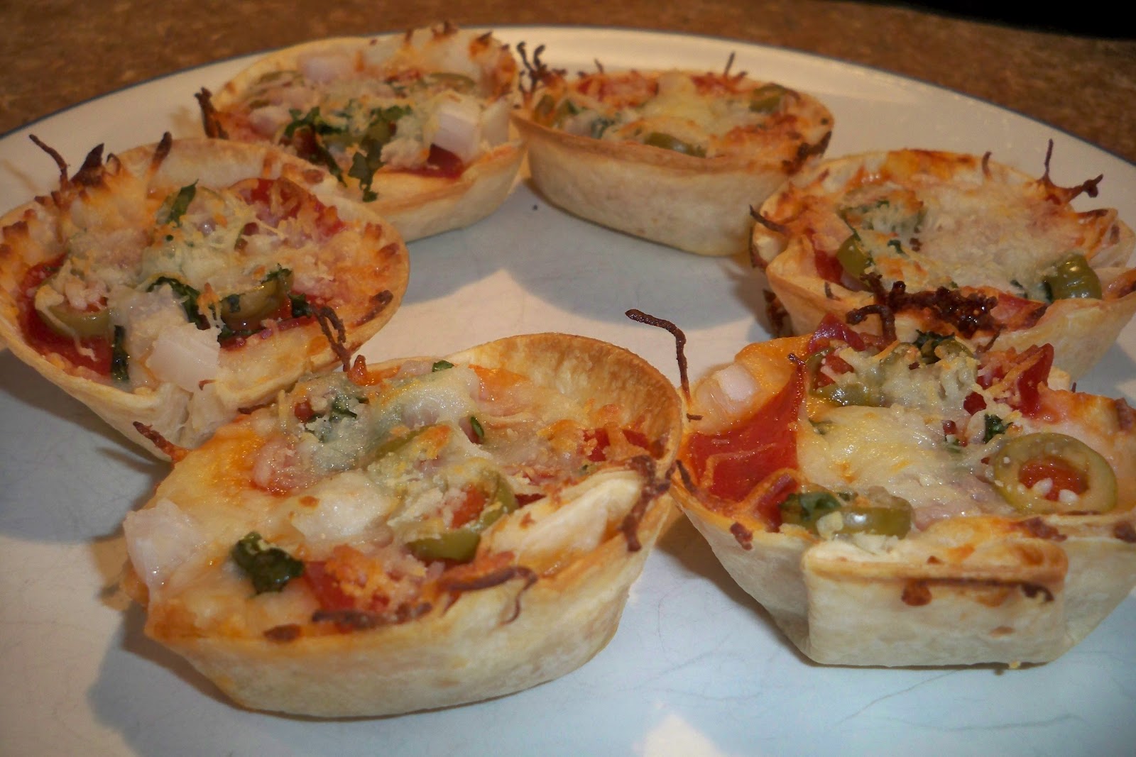 Lee Cooks, Margy Eats: Mini Deep Dish Pizzas