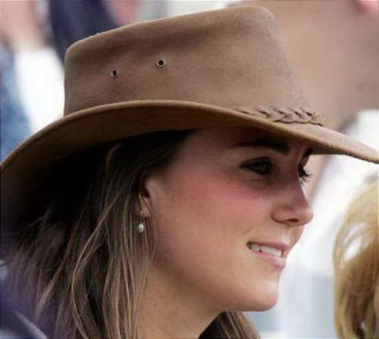 Kate Middleton Is Cute (smile Cutie Pictures) 87pics » Mayweather VS Ortiz