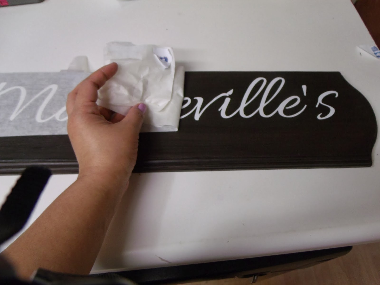 DIY Family Signs - A Bountiful Love