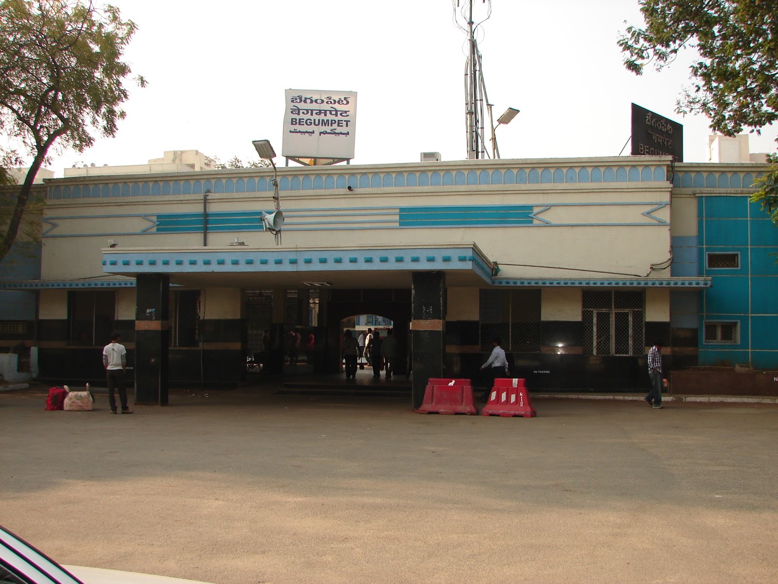 Raghu's column!: My rendezvous with Begumpet Railway Station.