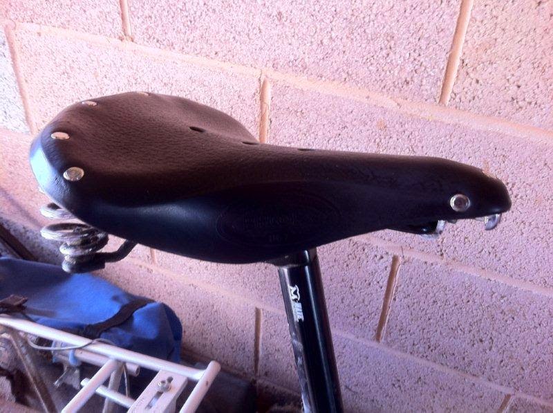 dorkythorpy: Brooks B67 (S) Leather Sprung Saddle Review