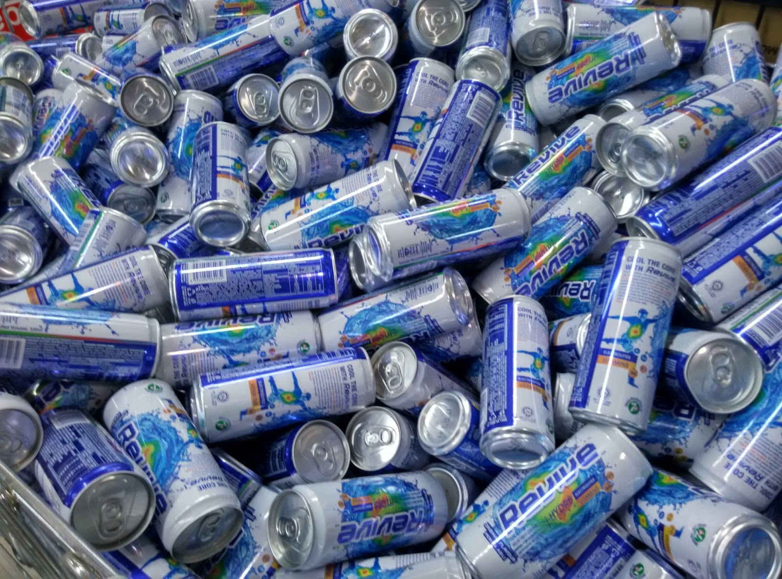 Promosi Air Tin Minuman Berkarbonat RM1 Di Giant ~ SURIA AMANDA