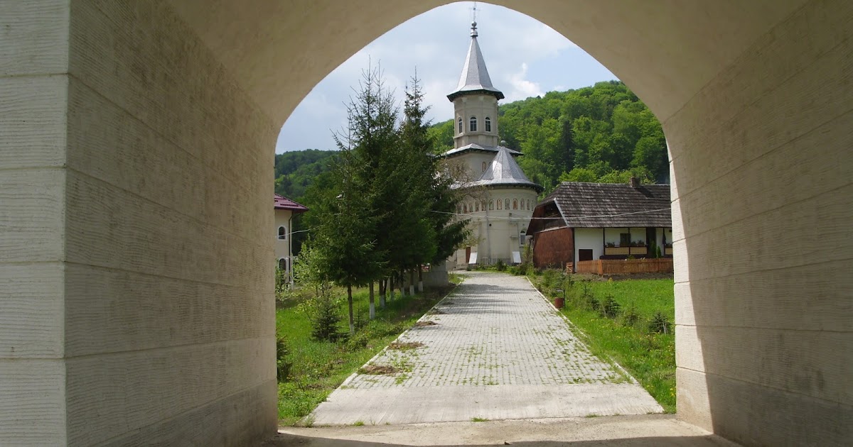 Taraba lui Cristinel - Diverse: In vizita la Manastirea Nechit