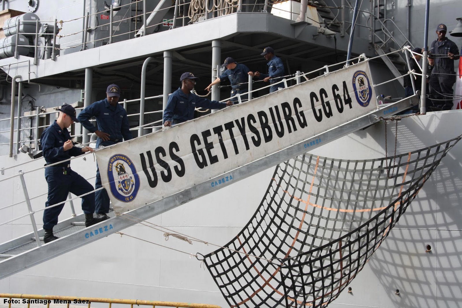 Barcos en Málaga: El CG-64 USS Gettysburg visita Málaga.