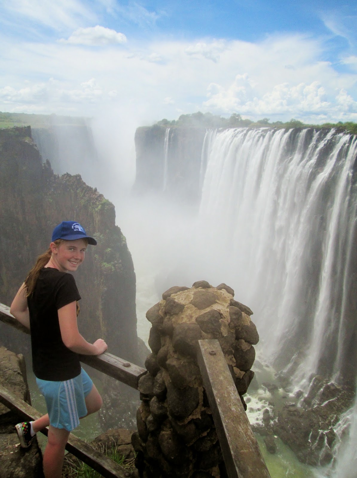 STATIC NOMADS: Victoria Falls: Take a Walk on the Wild Side