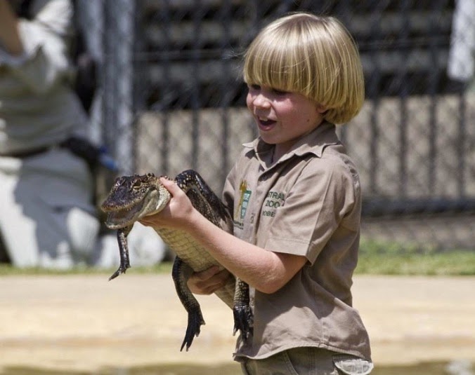 Robert Irwin : a heroic boy tamer crocodile | Garage Article
