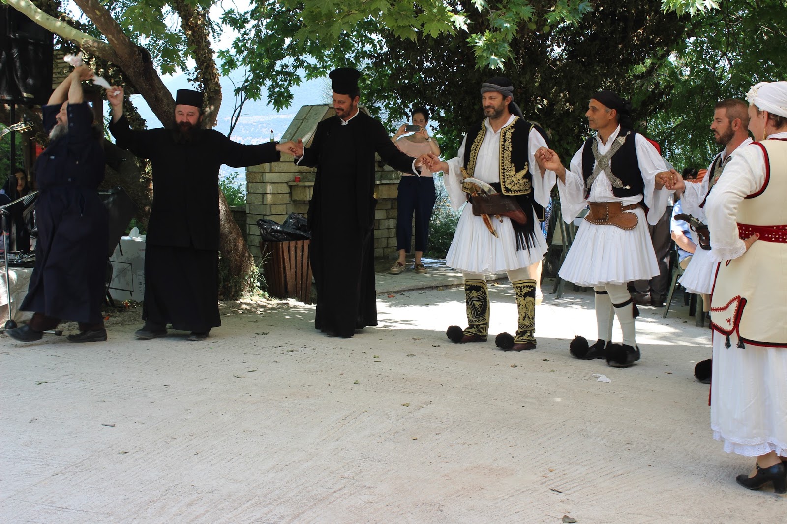 Ο ΕΞΩΡΑΪΣΤΙΚΟΣ ΣΥΛΛΟΓΟΣ ΨΗΛΟΒΡΑΧΟΥ "Η ΖΩΟΔΟΧΟΣ ΠΗΓΗ": ΙΣΤΟΡΙΚΟ ΑΝΤΑΜΩΜΑ ...