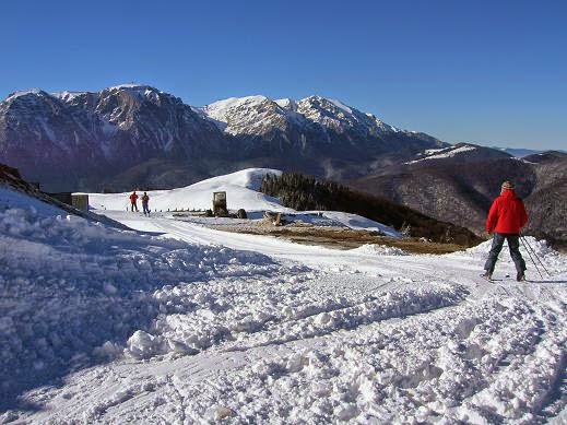 Amazing Romania: AZUGA RESORT