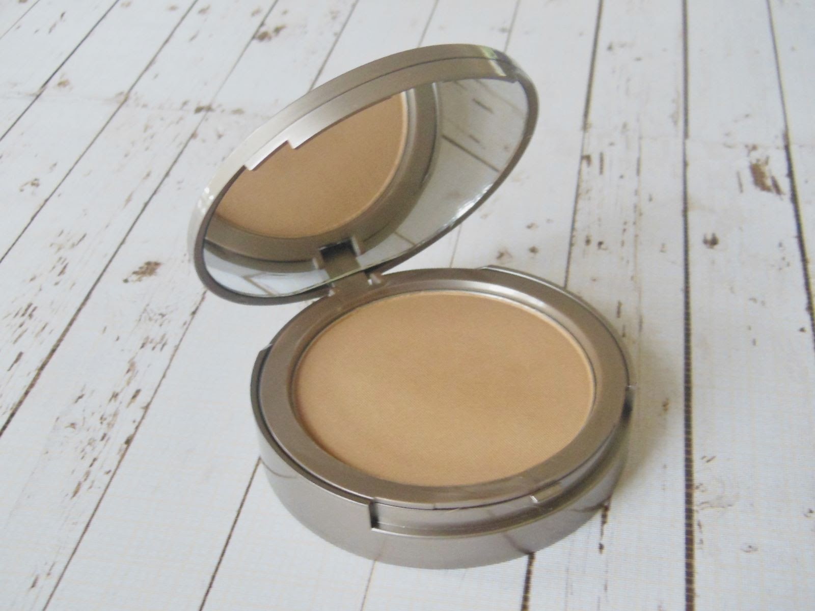 PRODUCT REVIEW: COLORESCIENCE MINERAL MAKEUP | The Beauty & Lifestyle ...