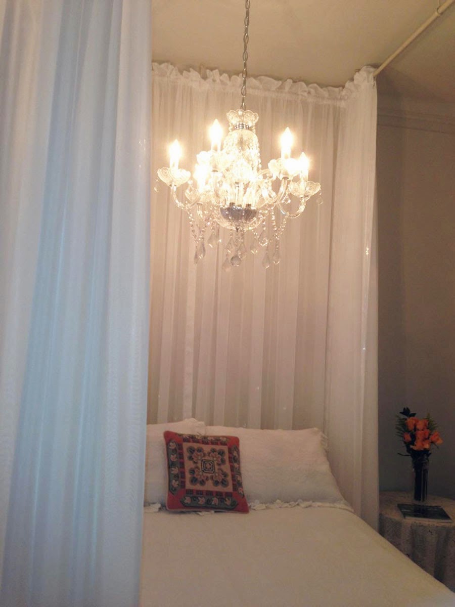 Dawn Sewing and Crafts: Sheer window and bed curtains