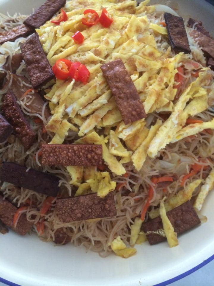 Chinese Fried Bee Hoon by Rachel Ng