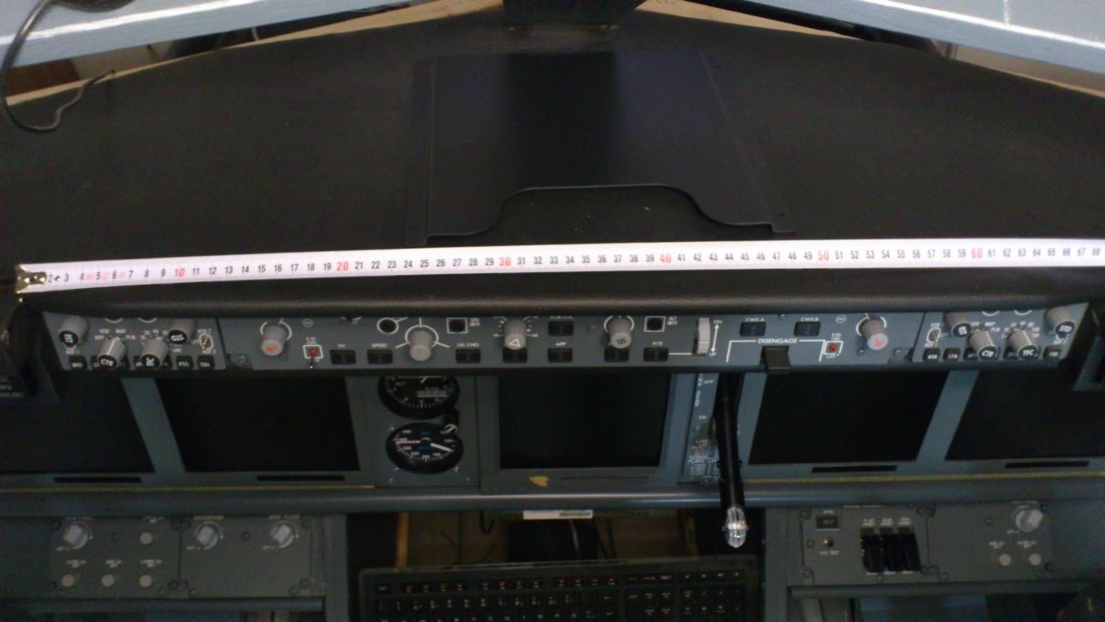 Boeing 737-800NG Fullsize Homecockpit: Glareshield Mesures