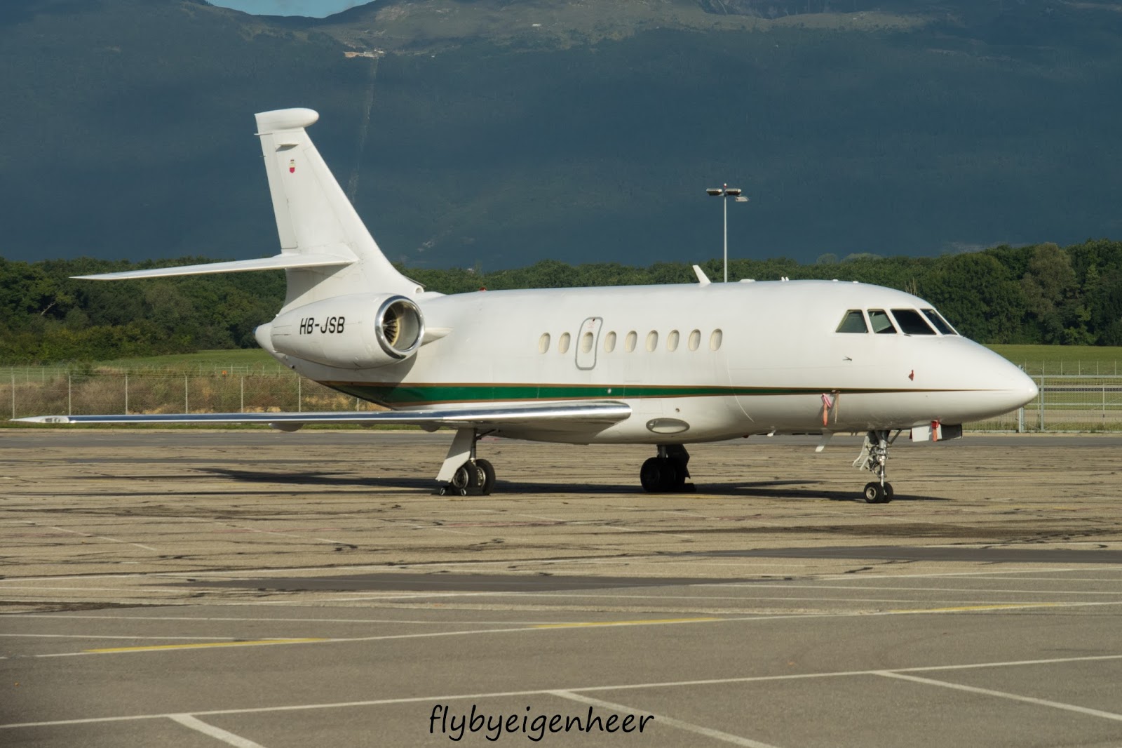 FLUGZEUGE Privatjets etc: HB-JSB Dassault Falcon 2000 F2TH > PTI
