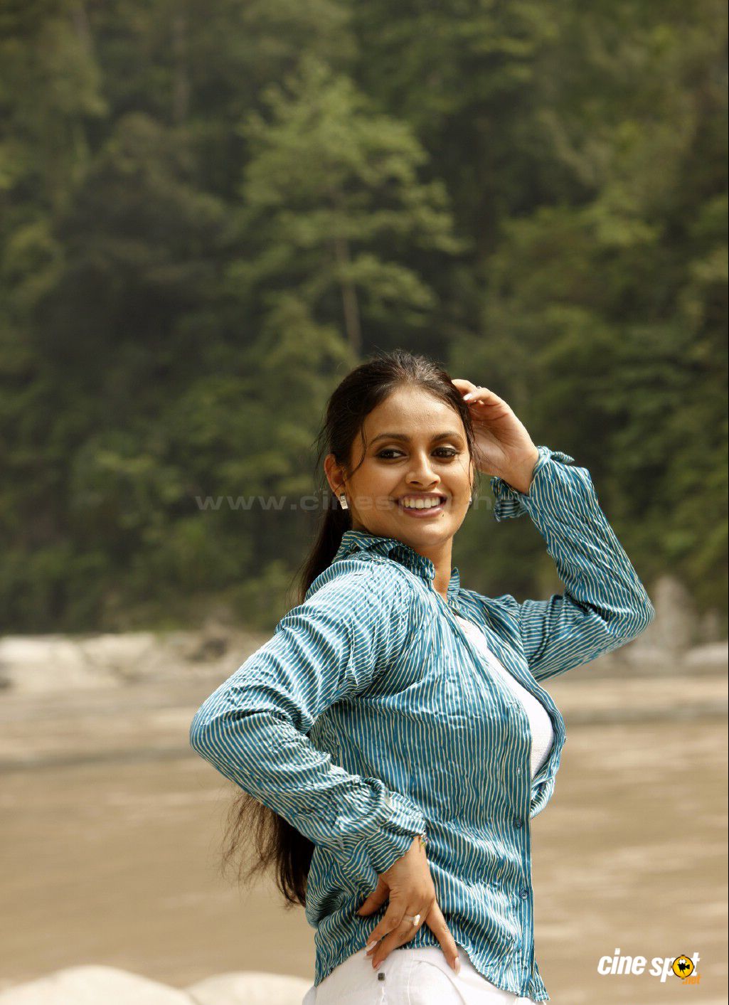 SouthIndian Actress Gallery: Kaveri malayalam actress (kalyani)