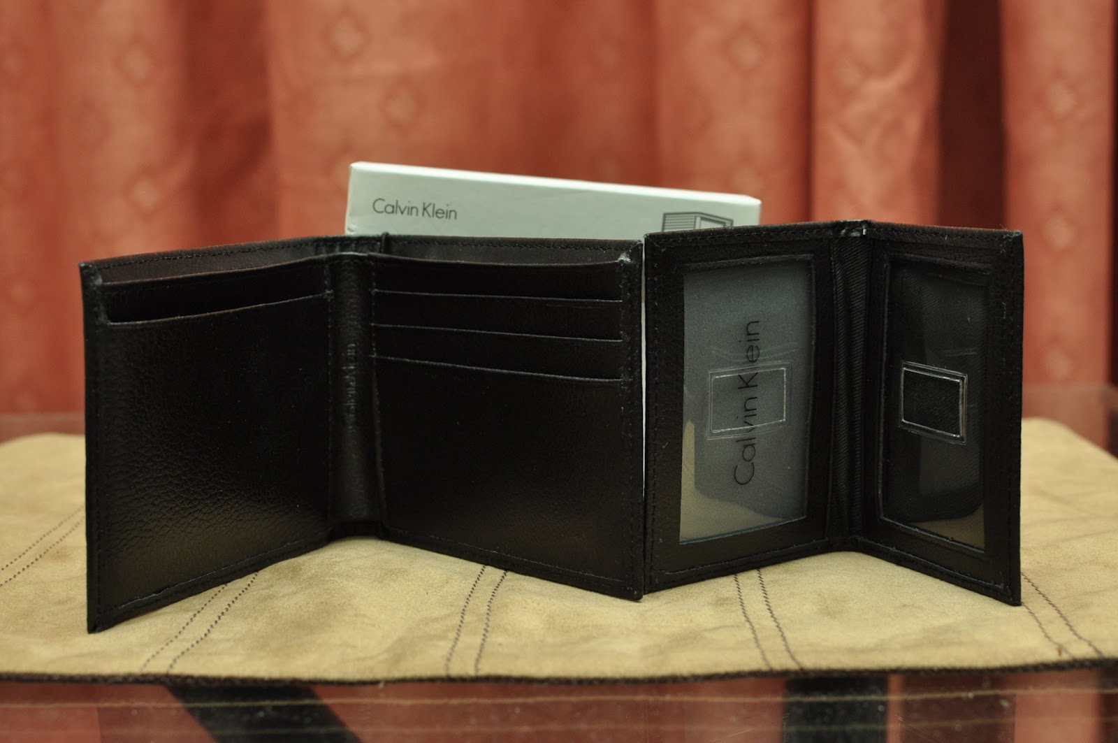 Handbags Haven Enterprise : CK Men Wallet - Passcase